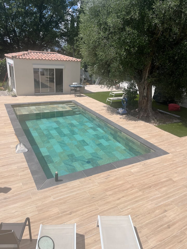 Rez De Chaussée De Villa 5 Pièces 150m2 - Côte d'Azur