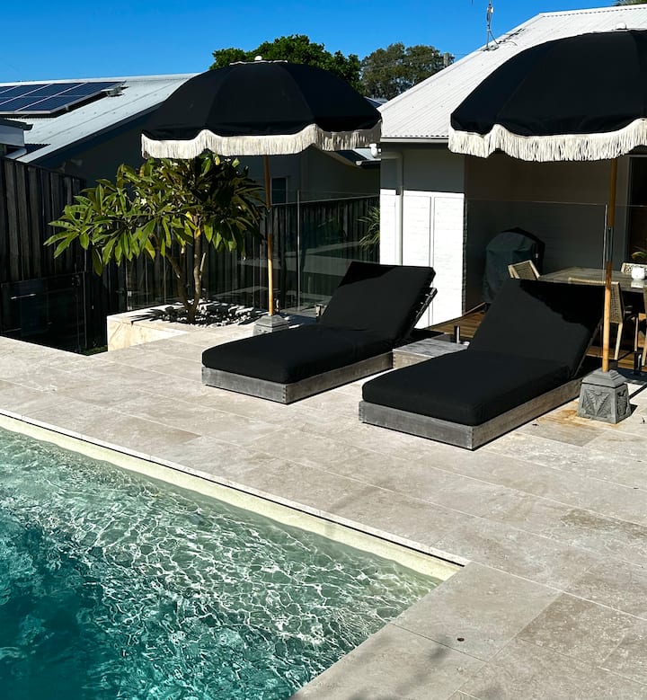 Beach House | Pool | Ducted Aircon | - Forster