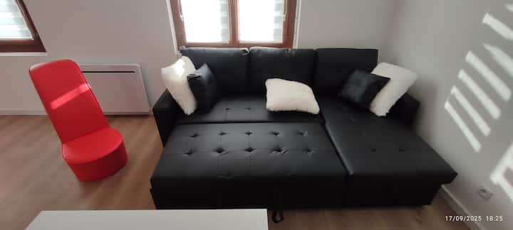 Le Cocon De Saeby - ibis budget Noyon