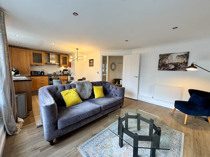 Kiwi Tree Apartment | Trainstation | Free Parking - Cambridge