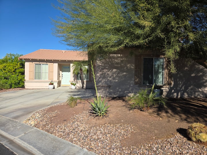 Cozy, Peaceful 2 Bedroom, 2 Bath - Indio, CA