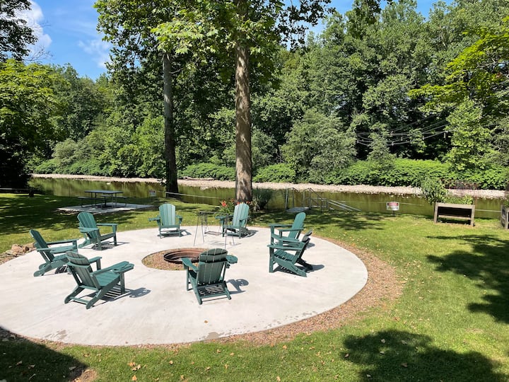 Creek Side Getaway, Kayaks, Hot Tub And Fire Pit - Williamsport