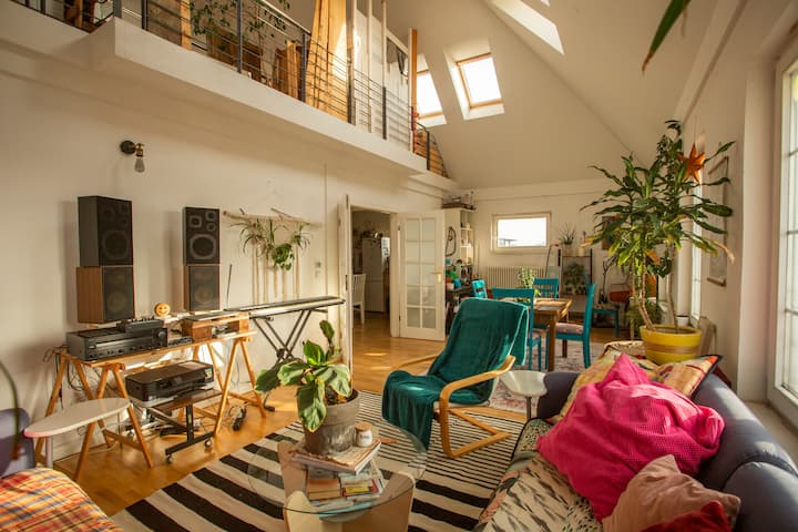 Luftschloss In Friedrichshain - Berlin