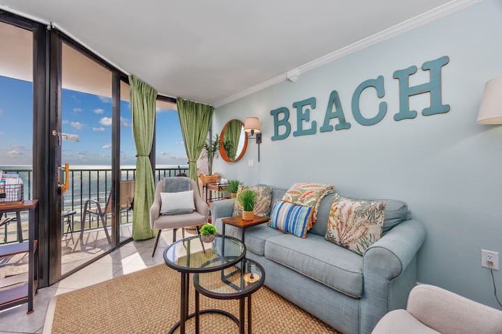 Wow! Oceanfront, King Bed, 5 Star Cleanliness! - Myrtle Beach, SC