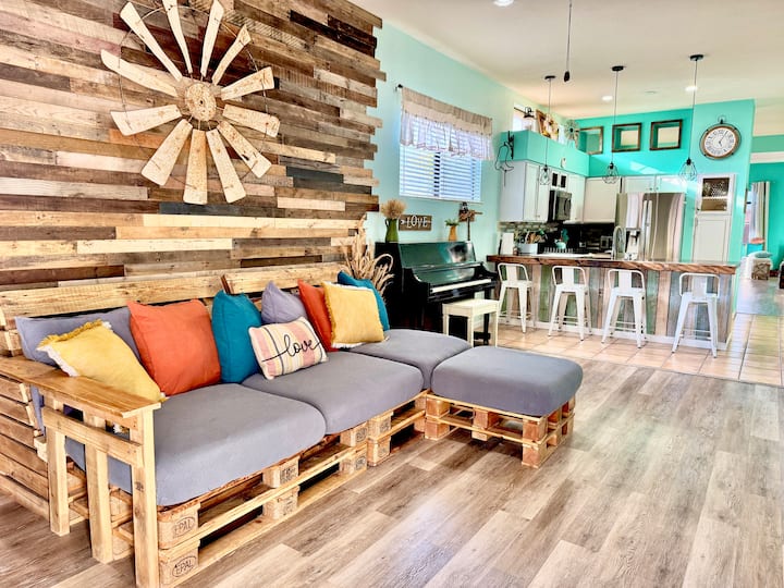 Home Away From Home - Tucson, AZ