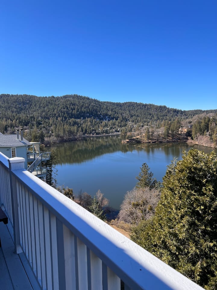 Breathtaking Lakefront Home - Lake Gregory Regional Park, CA