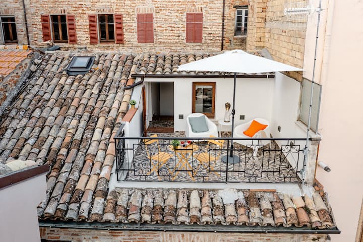 Casa Gah Con Terrazza E Vasca Nel Cuore Del Borgo - Moresco