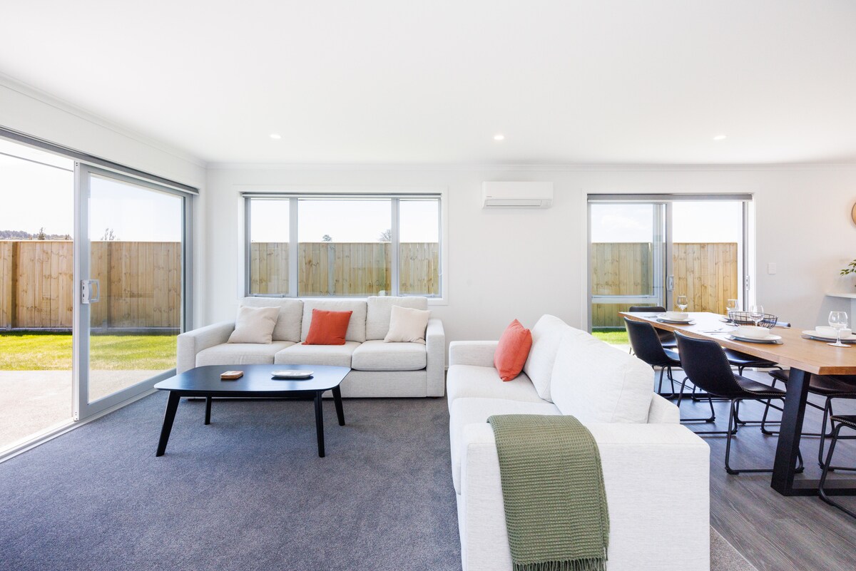 New Modern Haven - Houses for Rent in Feilding, Manawatū-Whanganui ...