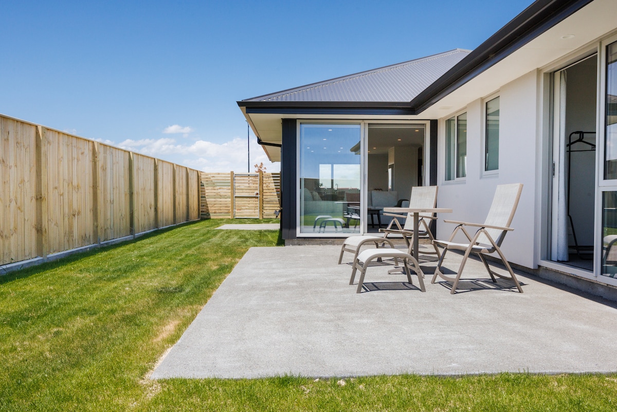 New Modern Haven - Houses for Rent in Feilding, Manawatū-Whanganui ...
