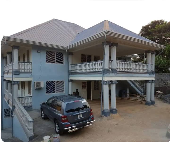Dutchlond Ensuite - Sierra Leone