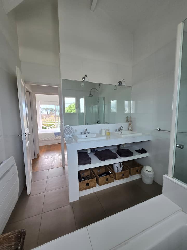 Andernos Chambre Suite Salle De Bain Privative - Andernos-les-Bains
