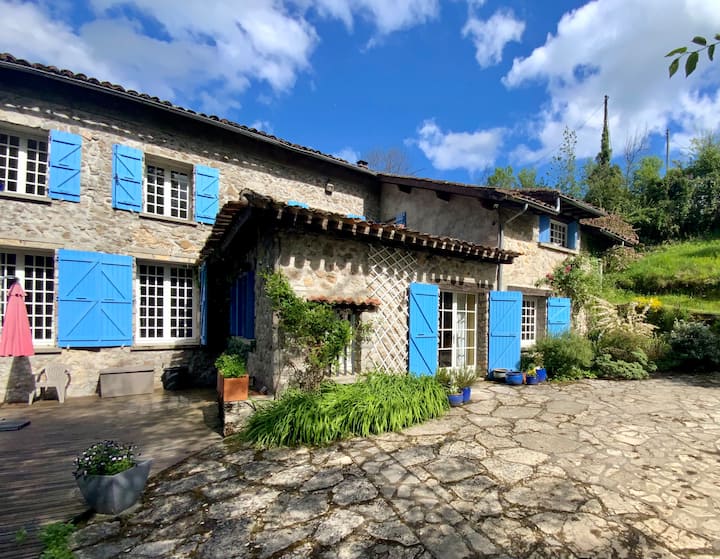 Charming Moulin & Grange For 25 - Lac de Mondély