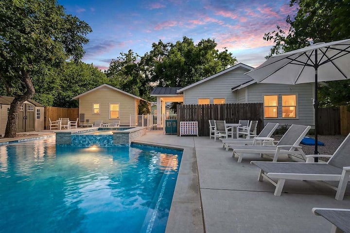 Hot Tub-king Beds-walk To Main - Fredericksburg, TX