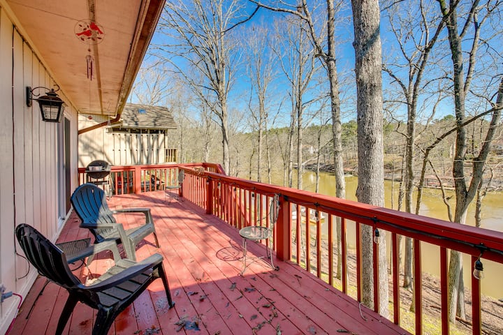 Lakefront Hot Springs Village Vacation Rental! - Hot Springs Village, AR