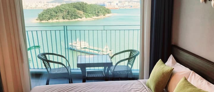 고층전면 오션뷰/2박이상 20%할인/12시 체크아웃/비대면/공항/넷플.유튜/비데/전기매트 - Zuid-Korea