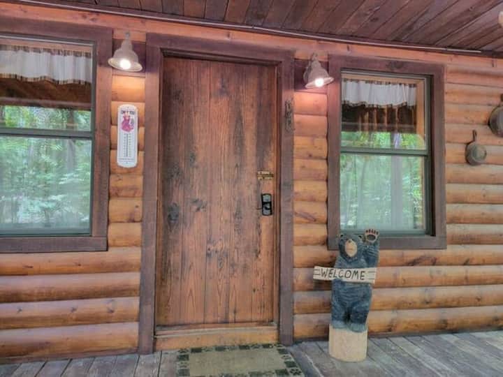Beavers Hideaway: Sleeps 6 - Broken Bow, OK