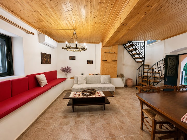 Kansoneta-traditional Mansion In Gastouri Village - Corfu