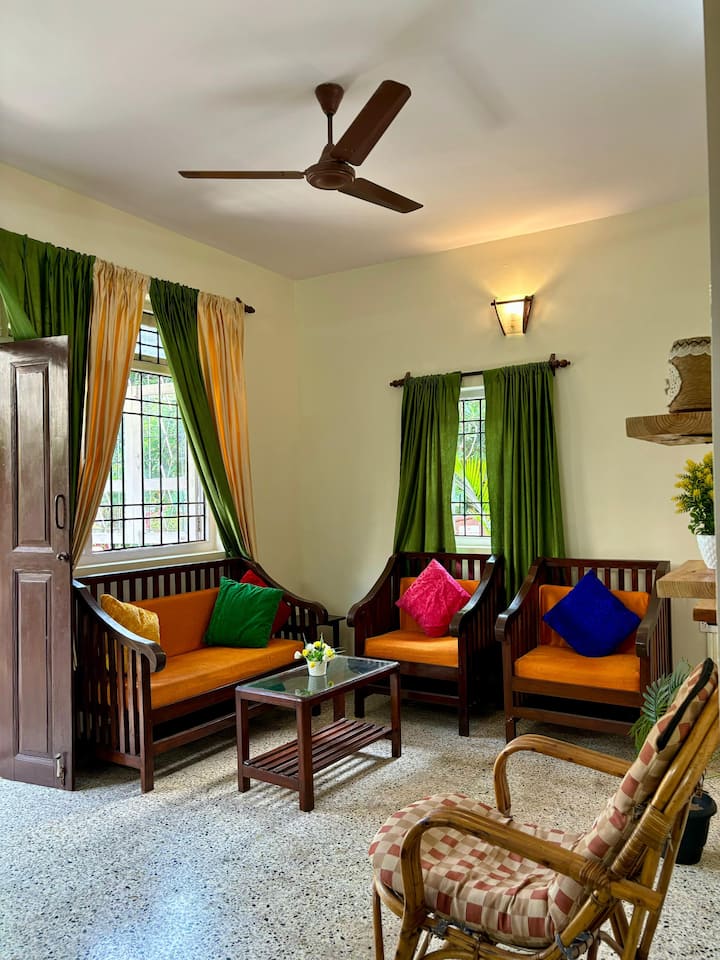 Isaiah's Inn -Cosy Holiday Home Near The Beach - Goa