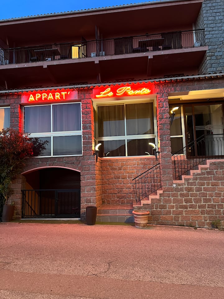 Résidence Appartement Le Porto - Porto, France