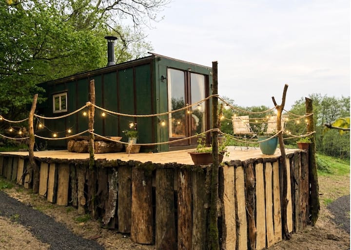 ‘Cariad’ A Romantic Off Grid Retreat In Wales - South Wales
