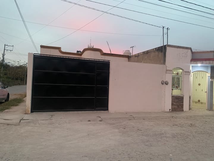 Residencia Ideal Para Descanso O Visita De Trabajo - Tepic