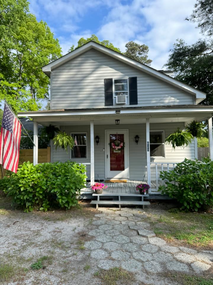 Charming May Street Retreat - Southern Pines, NC