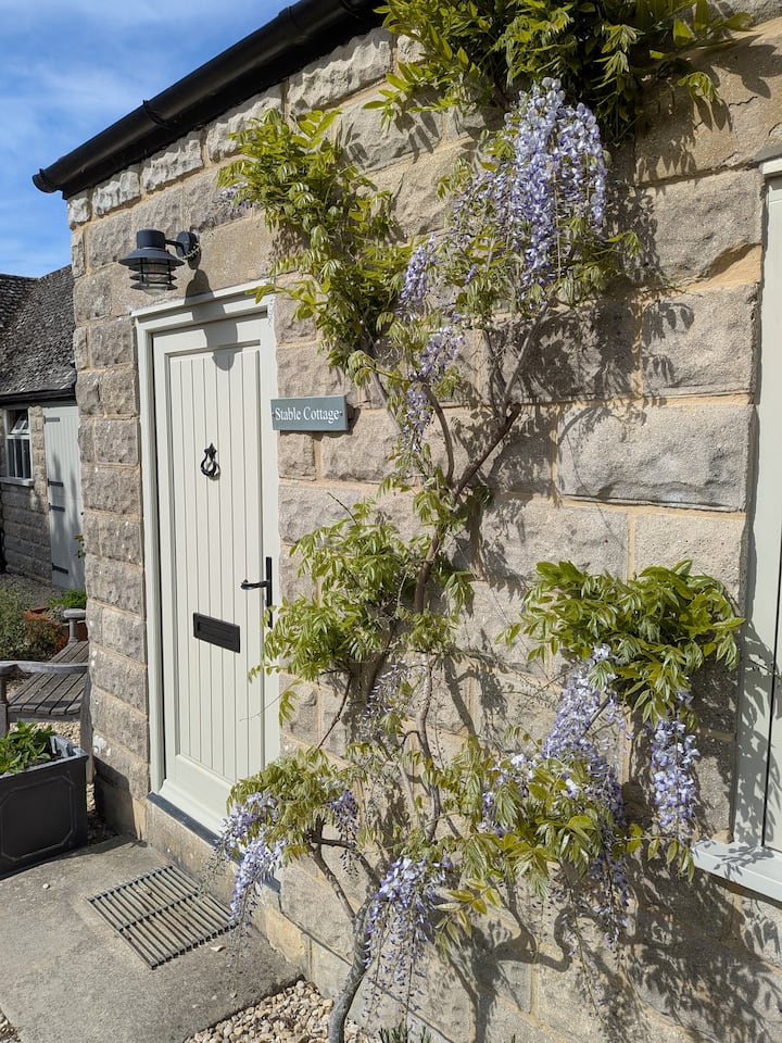 Peaceful Cotswold Cottage With Garden Near Bibury - Bibury