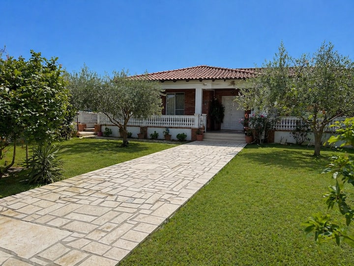 Comfortable Private Villeta Near Beach By Arial - Albania