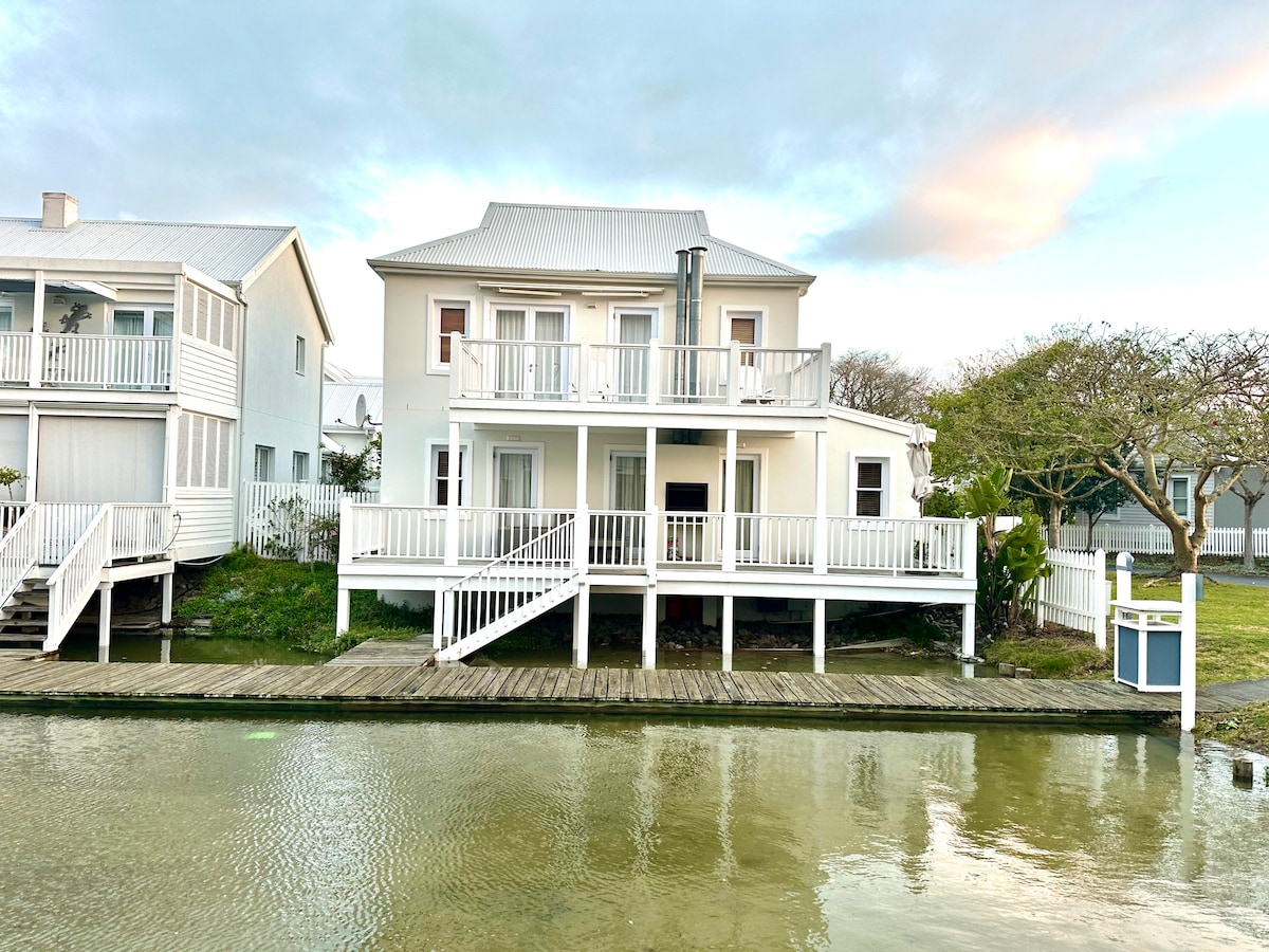 Ambiente playero en las islas Thesen - Casas en renta en Knysna ...