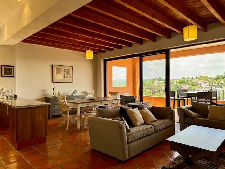 Spacious No Stairs 24/7 Security Pool Parking Gym - San Miguel de Allende