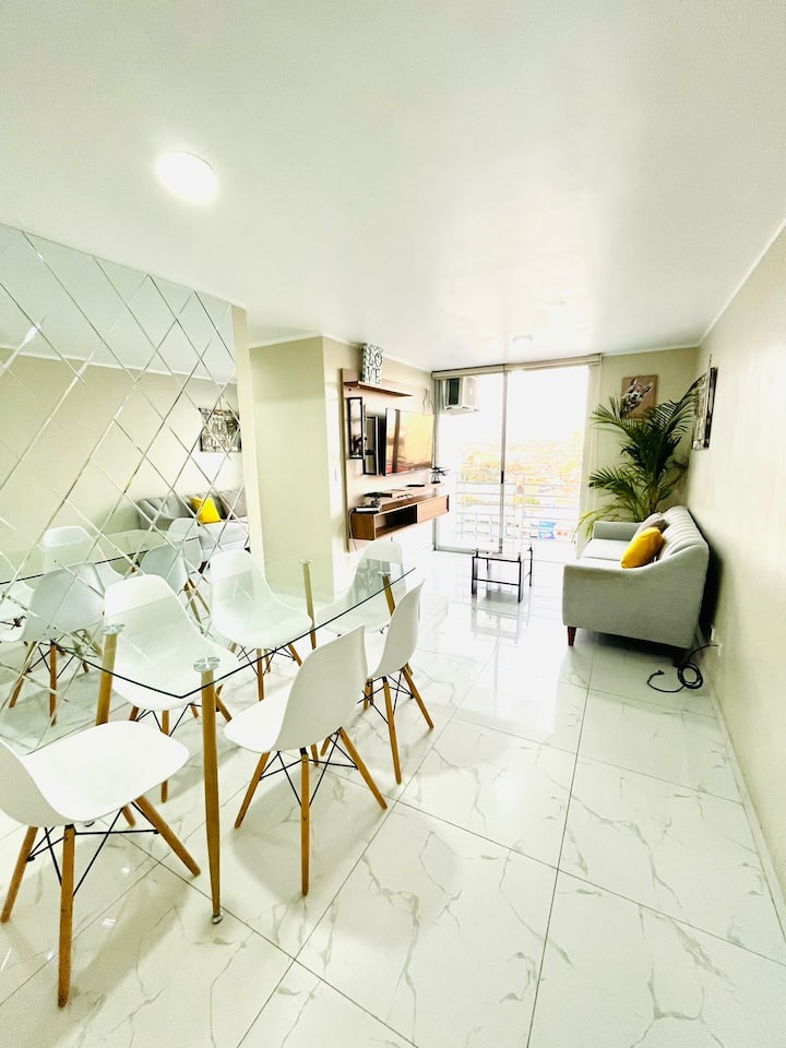 Chic And Cozy Peruvian Home - Lima