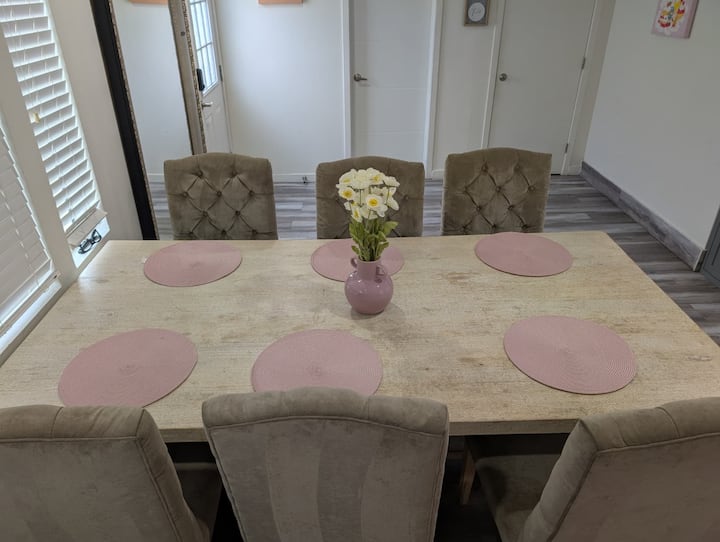 Beautiful 2 Bedroom 2 Bath Home - 希活