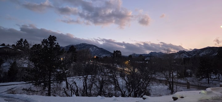 Relaxing Home Away From Home, 7 Br/8 Beds/sleeps14 - Manitou Springs, CO