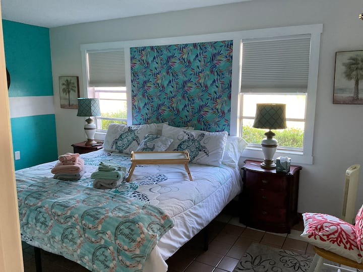 Your Easy Leisure Pool Home - Spring Hill, FL