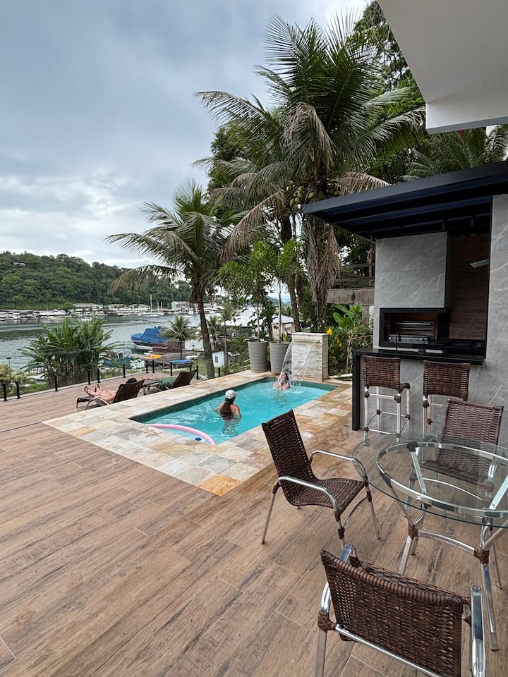 Suite Com Bela Vista Para O Mar - Angra dos Reis