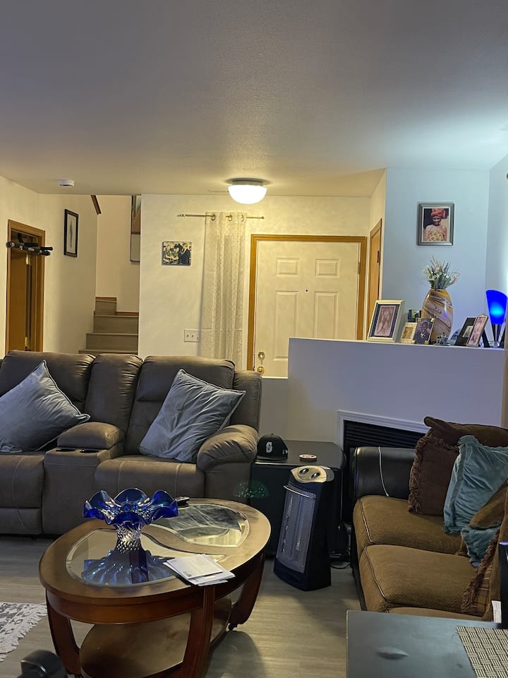 2 Private Rooms In University Place 3 Bedroom Home - Tacoma, WA