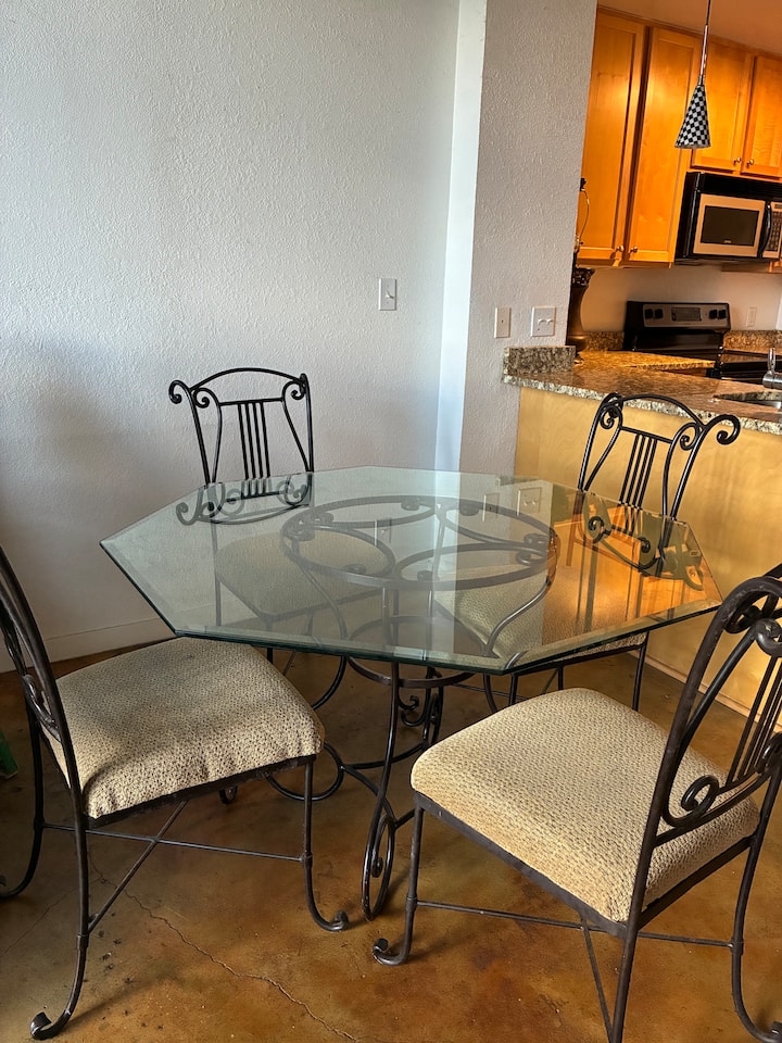 Luxury 2 Bedroom Loft Condominium - Tallahassee, FL