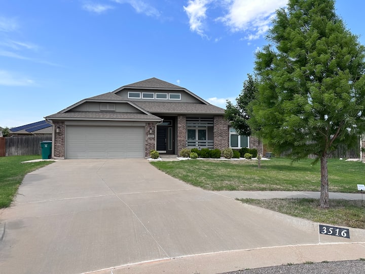 Cozy Home In Yukon - Yukon, OK