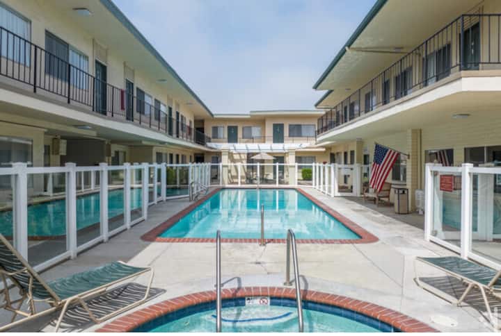 Fully Furnished Apartment In Torrance - Torrance, CA