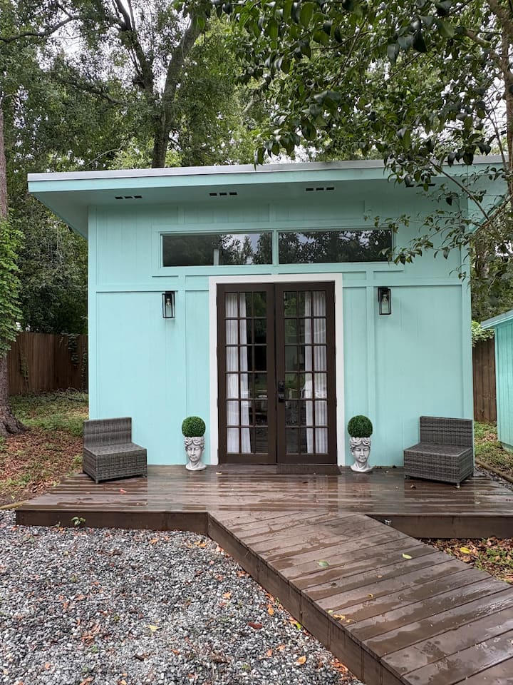 Stadium Tiny Nole Casita - Tallahassee, FL