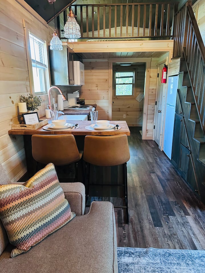 Honeylocust Cottage At Floret Hill - Ohio