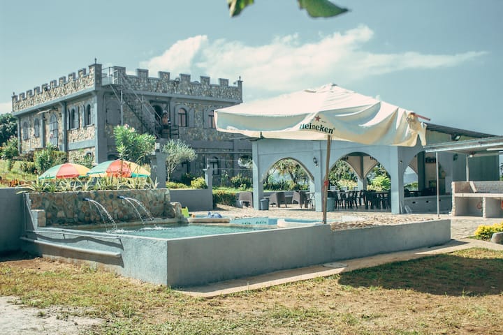 Il Piccolo Castello Whole Castle - Lian