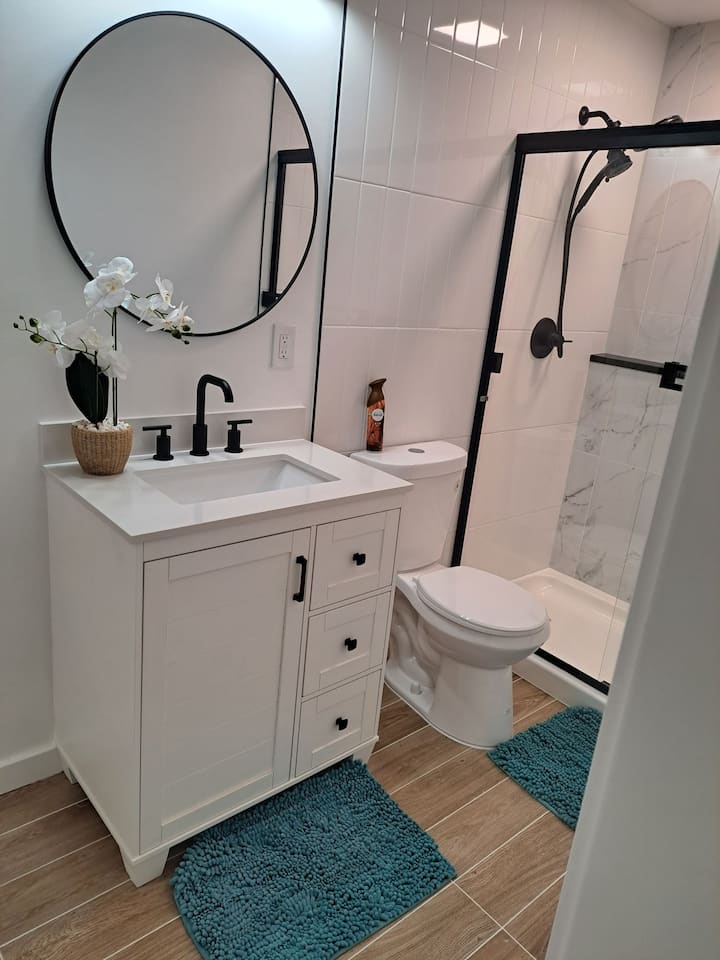 Dream Basement Attached Bathroom - Salem, OR