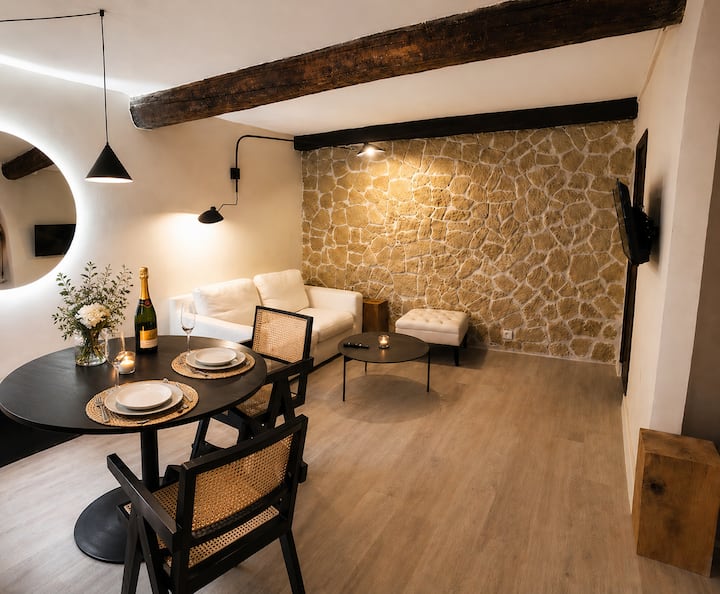 A/c Superbe Appartement - Vieux Nice - 2 Min Plage - Nice