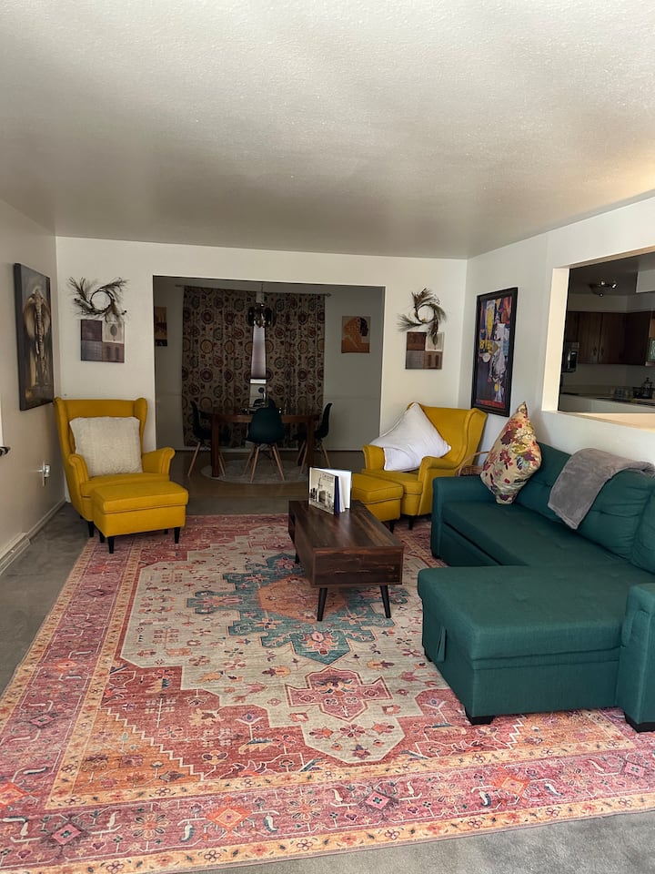 Welcome To Arvada! 3 Bed 2 Bath Great For Vacation - Golden, CO