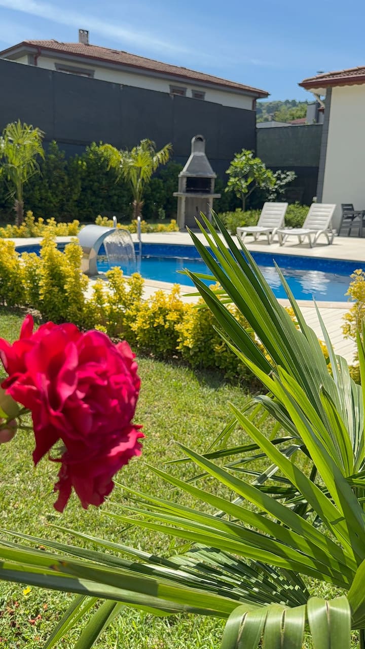 Sapanca Müstakil Havuzlu Villa - Sapanca