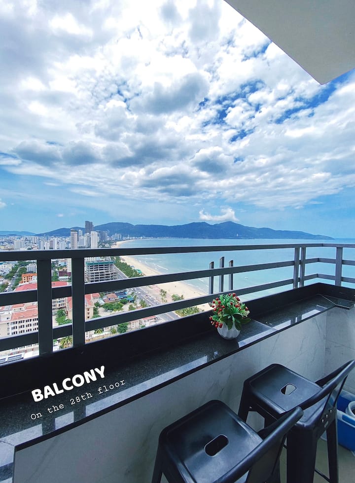 Ngôi Nhà đốI Diện Biển, Ngắm Bình Minh Từ Ban Công - Đà Nẵng