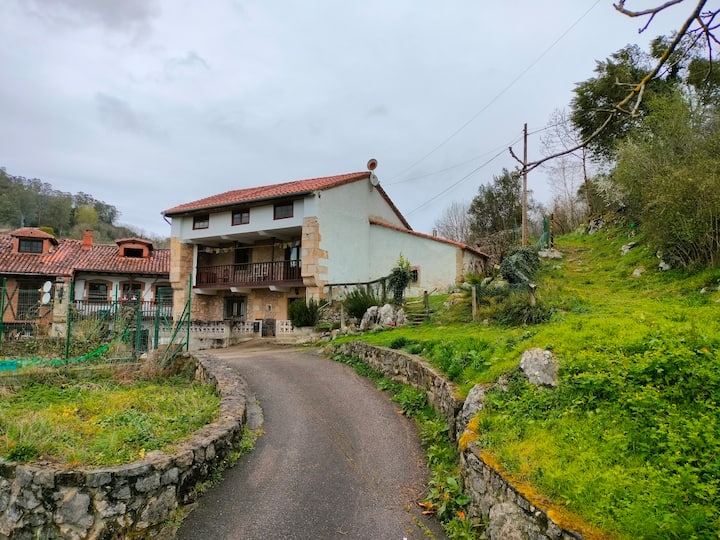 Surf & Climb House - Cabezón de la Sal