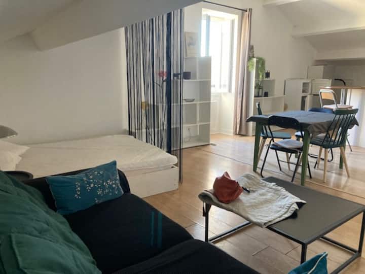 Studio à 5mn Des Remparts Et Du Tram - Avignon