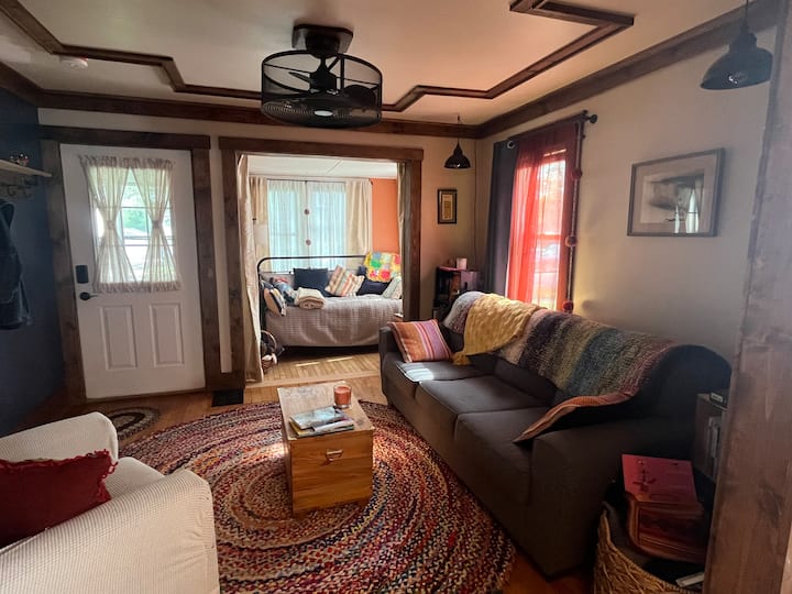 Cabin Stay In The City - Madison, WI
